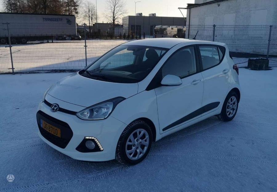 Balts Hyundai i10 2014 Marijampole, ar dzinēja tilpumu 1.00 L un nobraukumu 97 tūkst. km par 3700 €, foto 2 vietnē AUTOMOTO.COM.LV
