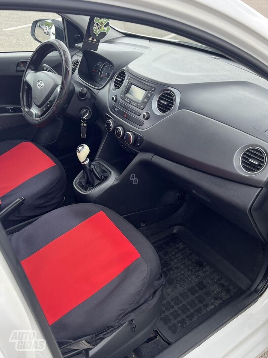 Balts Hyundai i10 2018 Šauļi, ar dzinēja tilpumu 1.00 L un nobraukumu 201 tūkst. km par 4999 €, foto 9 vietnē AUTOMOTO.COM.LV