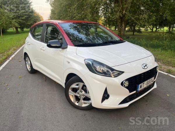White Hyundai i10 2021 in Riga, with an engine capacity of 1.00 L and mileage of 31 thousand km for 10500 €, photo 4 on AUTOMOTO.COM.LV