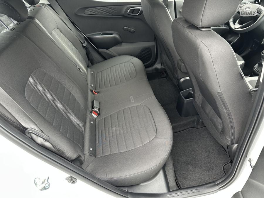Balts Hyundai i10 2025 Avižieniai, ar dzinēja tilpumu 1.00 L un nobraukumu 1 tūkst. km par 13950 €, foto 7 vietnē AUTOMOTO.COM.LV
