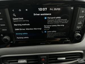 Balts Hyundai i10 2025 Avižieniai, ar dzinēja tilpumu 1.00 L un nobraukumu 1 tūkst. km par 13950 €, foto 16 vietnē AUTOMOTO.COM.LV
