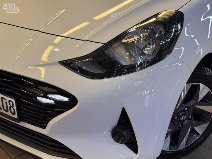 Balts Hyundai i10 2025 Avižieniai, ar dzinēja tilpumu 1.00 L un nobraukumu 1 tūkst. km par 13950 €, foto 26 vietnē AUTOMOTO.COM.LV