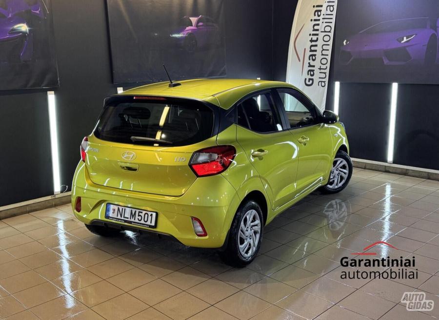 Yellow Hyundai i10 2023 in Avizieniai, with an engine capacity of 1.00 L and mileage of 22 thousand km for 13950 €, photo 2 on AUTOMOTO.COM.LV