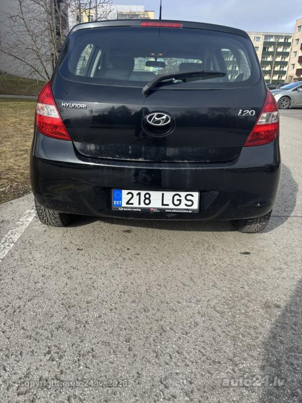 Black Hyundai i20 2009 in Tallinn, with an engine capacity of 1.20 L and mileage of 243 thousand km for 1700 €, photo 3 on AUTOMOTO.COM.LV