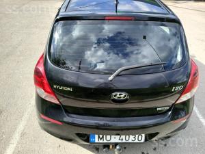 Black Hyundai i20 2012 in Valmiera, with an engine capacity of 1.10 L and mileage of 0 thousand km for 2200 €, photo 11 on AUTOMOTO.COM.LV