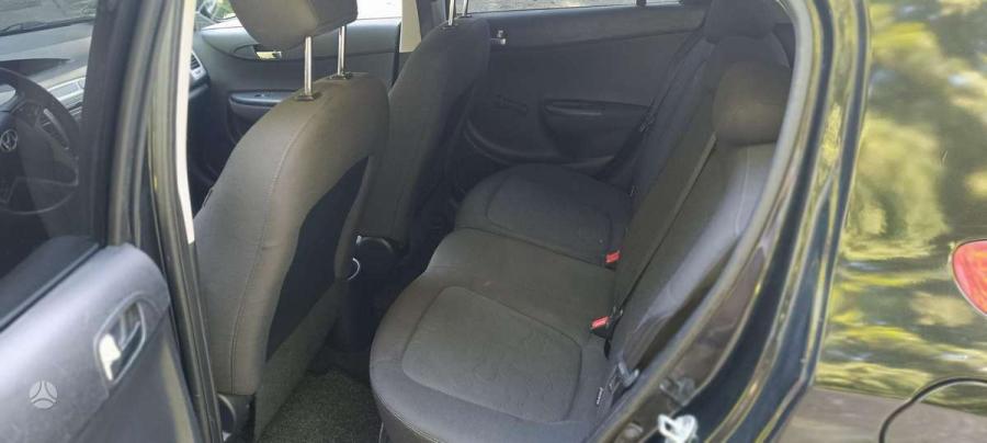 Melns Hyundai i20 2012 Kauņa, ar dzinēja tilpumu 1.20 L un nobraukumu 182 tūkst. km par 1850 €, foto 10 vietnē AUTOMOTO.COM.LV