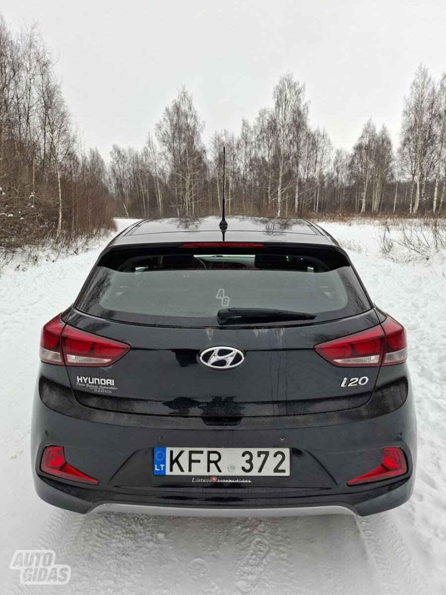 Melns Hyundai i20 2015 Šauļi, ar dzinēja tilpumu 1.10 L un nobraukumu 120 tūkst. km par 3750 €, foto 5 vietnē AUTOMOTO.COM.LV