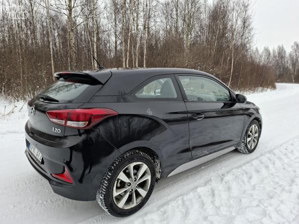 Black Hyundai i20 2015 in Siauliai, with an engine capacity of 1.10 L and mileage of 120 thousand km for 3750 €, photo 6 on AUTOMOTO.COM.LV