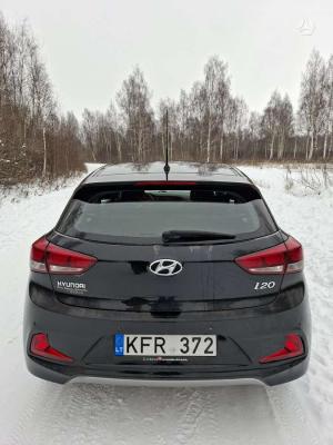 Black Hyundai i20 2015 in Siauliai, with an engine capacity of 1.12 L and mileage of 120 thousand km for 3750 €, photo 6 on AUTOMOTO.COM.LV