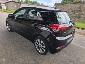 Melns Hyundai i20 2015 Tauragė, ar dzinēja tilpumu 1.25 L un nobraukumu 208 tūkst. km par 4200 €, foto 5 vietnē AUTOMOTO.COM.LV