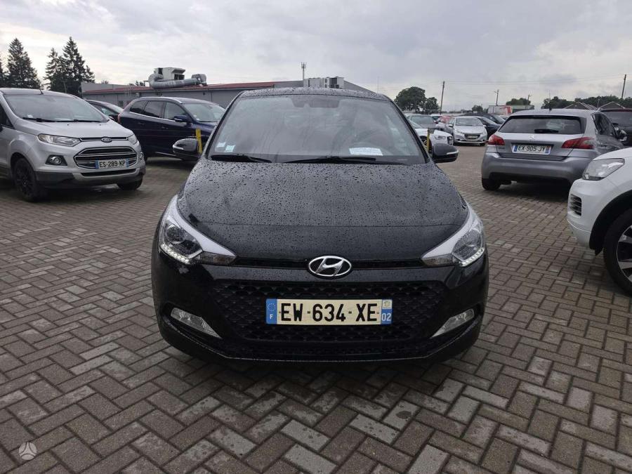 Melns Hyundai i20 2018 Tauragė, ar dzinēja tilpumu 1.10 L un nobraukumu 241 tūkst. km par 5500 €, foto 3 vietnē AUTOMOTO.COM.LV