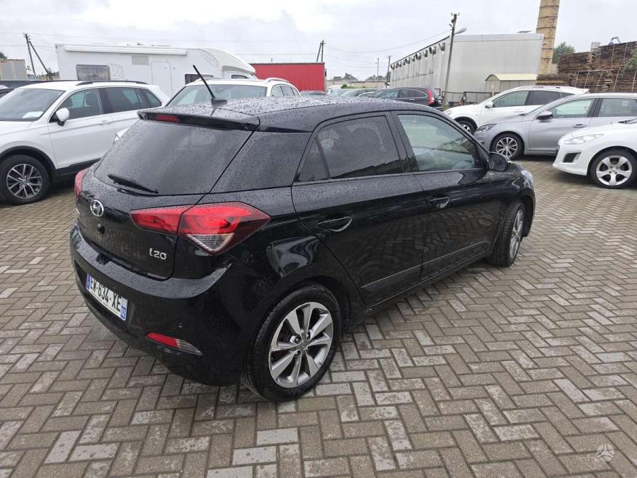 Melns Hyundai i20 2018 Tauragė, ar dzinēja tilpumu 1.10 L un nobraukumu 241 tūkst. km par 5500 €, foto 6 vietnē AUTOMOTO.COM.LV
