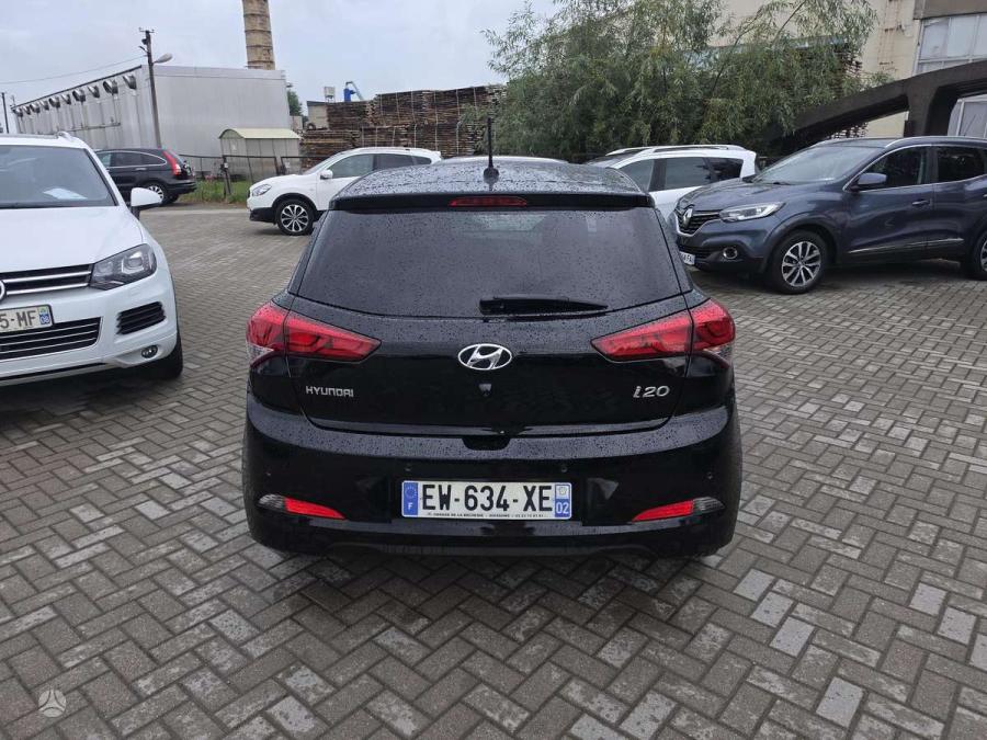 Melns Hyundai i20 2018 Tauragė, ar dzinēja tilpumu 1.10 L un nobraukumu 241 tūkst. km par 5500 €, foto 7 vietnē AUTOMOTO.COM.LV