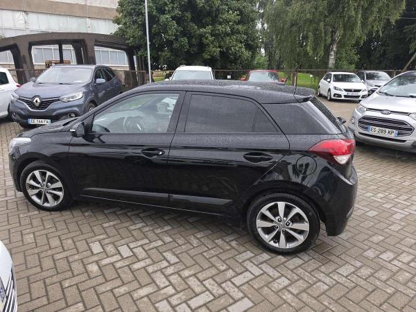 Melns Hyundai i20 2018 Tauragė, ar dzinēja tilpumu 1.10 L un nobraukumu 241 tūkst. km par 5500 €, foto 8 vietnē AUTOMOTO.COM.LV