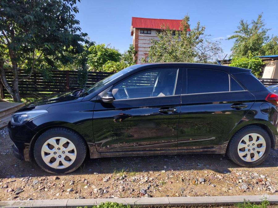 Melns Hyundai i20 2018 Klaipėda, ar dzinēja tilpumu 1.00 L un nobraukumu 193 tūkst. km par 6200 €, foto 4 vietnē AUTOMOTO.COM.LV