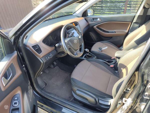 Melns Hyundai i20 2018 Klaipėda, ar dzinēja tilpumu 1.00 L un nobraukumu 193 tūkst. km par 6200 €, foto 9 vietnē AUTOMOTO.COM.LV