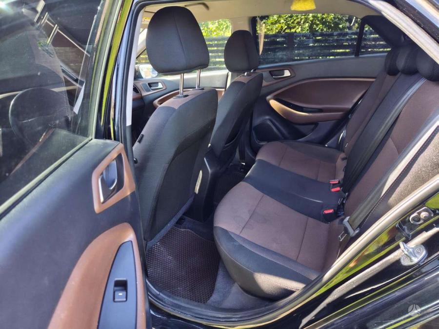 Melns Hyundai i20 2018 Klaipėda, ar dzinēja tilpumu 1.00 L un nobraukumu 193 tūkst. km par 6200 €, foto 10 vietnē AUTOMOTO.COM.LV