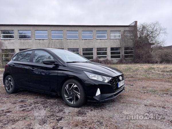 Black Hyundai i20 2021 in Tallinn, with an engine capacity of 1.00 L and mileage of 87 thousand km for 12000 €, photo 3 on AUTOMOTO.COM.LV