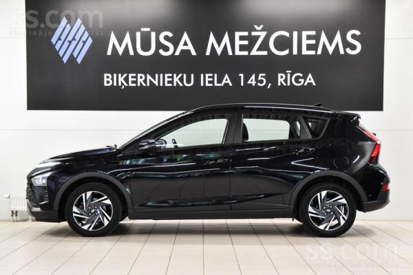 Melns Hyundai i20 2022 Rīga, ar dzinēja tilpumu 1.00 L un nobraukumu 46 tūkst. km par 12590 €, foto 5 vietnē AUTOMOTO.COM.LV