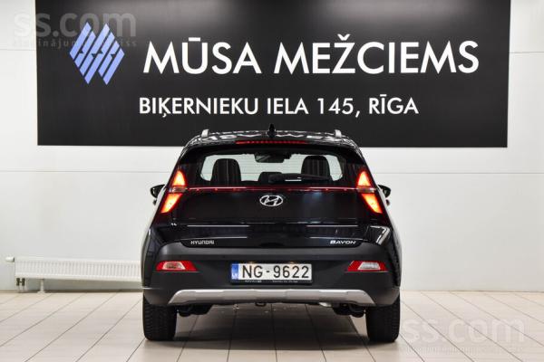 Melns Hyundai i20 2022 Rīga, ar dzinēja tilpumu 1.00 L un nobraukumu 46 tūkst. km par 12590 €, foto 7 vietnē AUTOMOTO.COM.LV