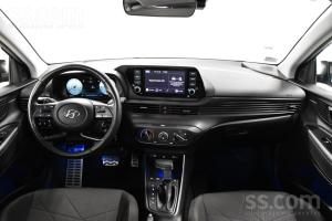 Black Hyundai i20 2022 in Riga, with an engine capacity of 1.00 L and mileage of 46 thousand km for 12590 €, photo 18 on AUTOMOTO.COM.LV
