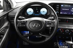 Black Hyundai i20 2022 in Riga, with an engine capacity of 1.00 L and mileage of 46 thousand km for 12590 €, photo 19 on AUTOMOTO.COM.LV