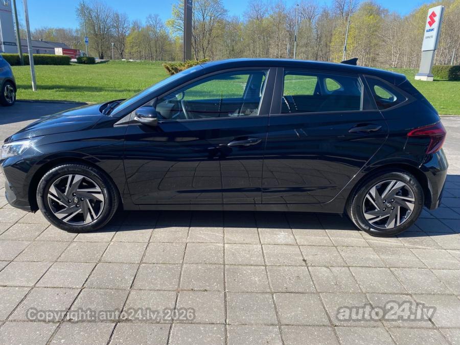 Melns Hyundai i20 2023 Jehvi, ar dzinēja tilpumu 1.00 L un nobraukumu 35 tūkst. km par 16900 €, foto 4 vietnē AUTOMOTO.COM.LV