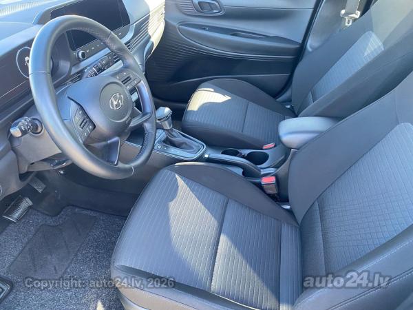 Melns Hyundai i20 2023 Jehvi, ar dzinēja tilpumu 1.00 L un nobraukumu 35 tūkst. km par 16900 €, foto 9 vietnē AUTOMOTO.COM.LV