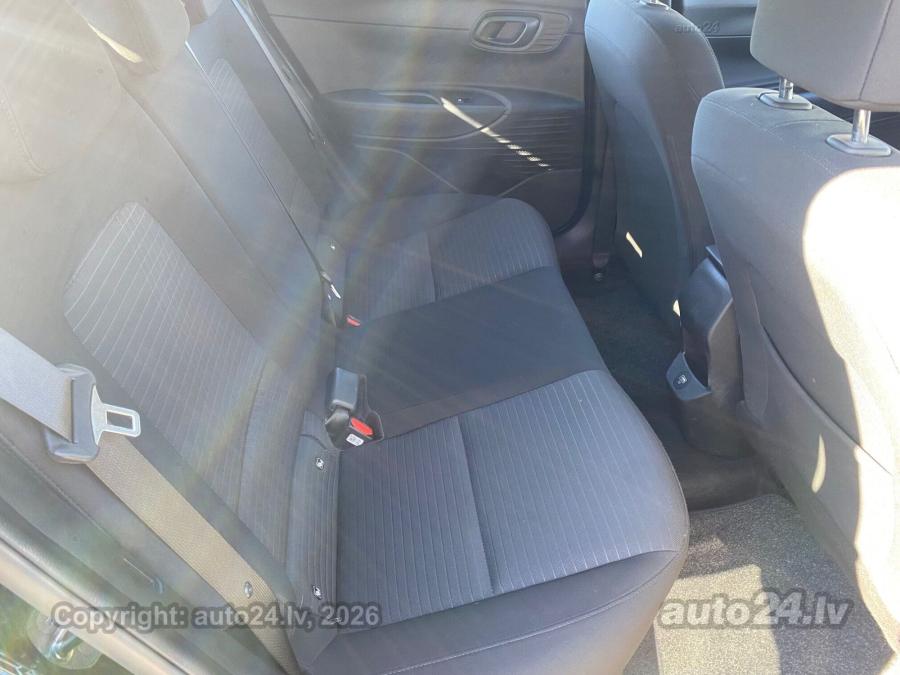 Melns Hyundai i20 2023 Jehvi, ar dzinēja tilpumu 1.00 L un nobraukumu 35 tūkst. km par 16900 €, foto 12 vietnē AUTOMOTO.COM.LV