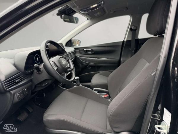 Melns Hyundai i20 2024 Kauņa, ar dzinēja tilpumu 1.00 L un nobraukumu 12 tūkst. km par 23729 €, foto 7 vietnē AUTOMOTO.COM.LV