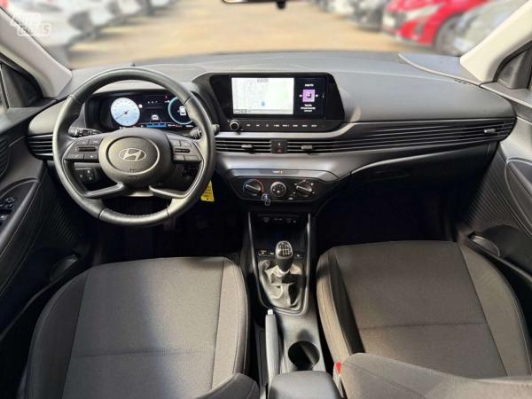 Melns Hyundai i20 2024 Kauņa, ar dzinēja tilpumu 1.00 L un nobraukumu 13 tūkst. km par 22390 €, foto 9 vietnē AUTOMOTO.COM.LV
