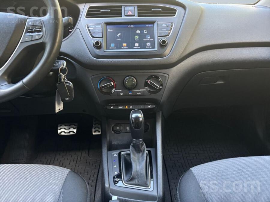 Zils Hyundai i20 2019 Rīga, ar dzinēja tilpumu 1.00 L un nobraukumu 87 tūkst. km par 10291 €, foto 12 vietnē AUTOMOTO.COM.LV