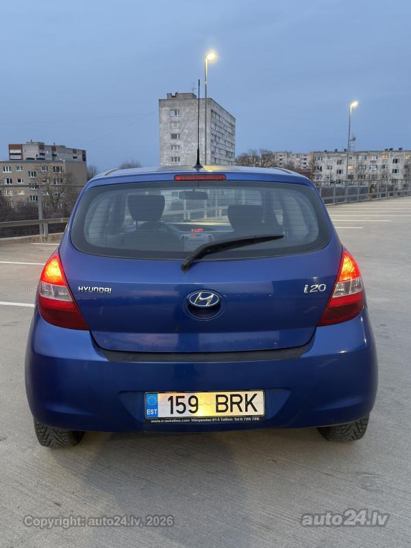 Zils Hyundai i20 2009 Tallina, ar dzinēja tilpumu 1.40 L un nobraukumu 193 tūkst. km par 1500 €, foto 5 vietnē AUTOMOTO.COM.LV