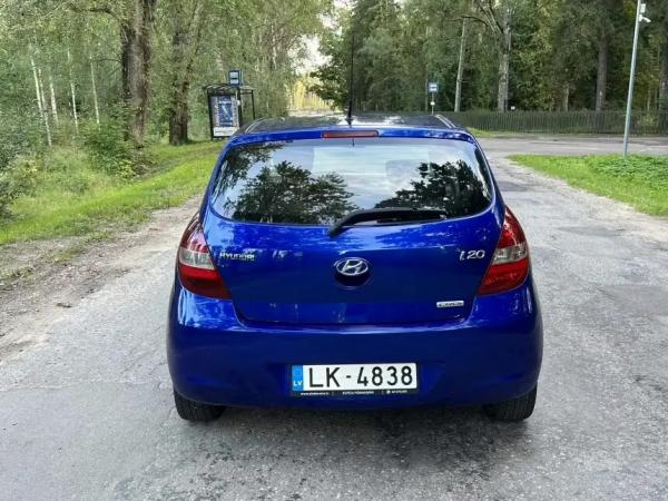 Blue Hyundai i20 2009 in Jelgava, with an engine capacity of 1.40 L and mileage of 231 thousand km for 3300 €, photo 5 on AUTOMOTO.COM.LV