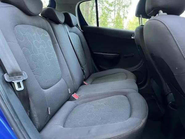 Blue Hyundai i20 2009 in Jelgava, with an engine capacity of 1.40 L and mileage of 231 thousand km for 3300 €, photo 9 on AUTOMOTO.COM.LV