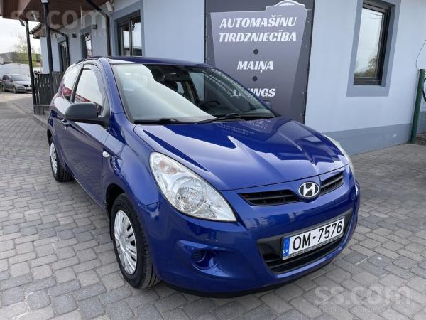 Blue Hyundai i20 2010 in Talsi, with an engine capacity of 1.20 L and mileage of 194 thousand km for 2450 €, photo 1 on AUTOMOTO.COM.LV