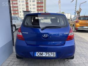 Blue Hyundai i20 2010 in Talsi, with an engine capacity of 1.20 L and mileage of 194 thousand km for 2450 €, photo 5 on AUTOMOTO.COM.LV