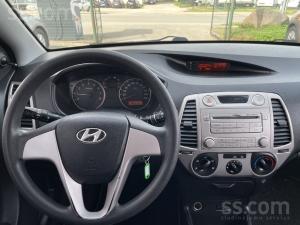 Blue Hyundai i20 2010 in Talsi, with an engine capacity of 1.20 L and mileage of 194 thousand km for 2450 €, photo 14 on AUTOMOTO.COM.LV