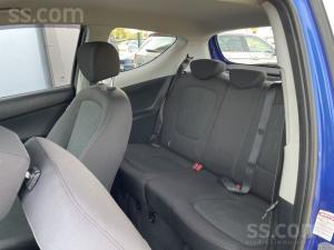 Blue Hyundai i20 2010 in Talsi, with an engine capacity of 1.20 L and mileage of 194 thousand km for 2450 €, photo 18 on AUTOMOTO.COM.LV