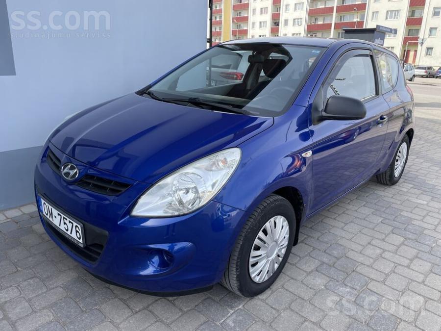 Blue Hyundai i20 2010 in Talsi, with an engine capacity of 1.20 L and mileage of 194 thousand km for 2450 €, photo 23 on AUTOMOTO.COM.LV
