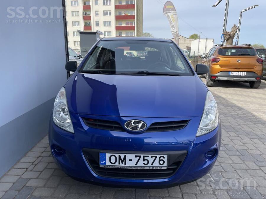 Blue Hyundai i20 2010 in Talsi, with an engine capacity of 1.20 L and mileage of 194 thousand km for 2450 €, photo 24 on AUTOMOTO.COM.LV