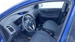 Blue Hyundai i20 2011 in Aluksne, with an engine capacity of 1.20 L and mileage of 0 thousand km for 2750 €, photo 13 on AUTOMOTO.COM.LV