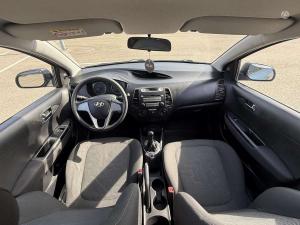 Blue Hyundai i20 2011 in Siauliai, with an engine capacity of 1.25 L and mileage of 161 thousand km for 1850 €, photo 8 on AUTOMOTO.COM.LV