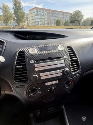 Blue Hyundai i20 2011 in Siauliai, with an engine capacity of 1.25 L and mileage of 161 thousand km for 1850 €, photo 11 on AUTOMOTO.COM.LV