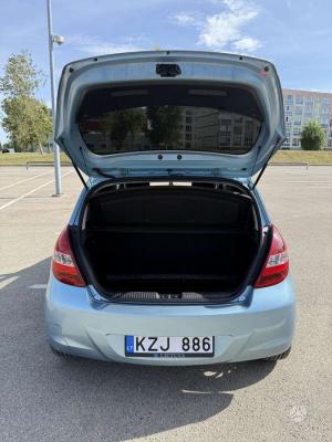 Blue Hyundai i20 2011 in Siauliai, with an engine capacity of 1.25 L and mileage of 161 thousand km for 1850 €, photo 14 on AUTOMOTO.COM.LV