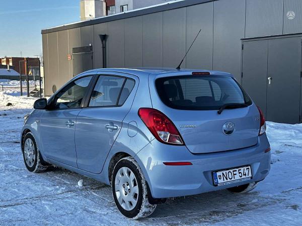 Zils Hyundai i20 2012 Kauņa, ar dzinēja tilpumu 1.25 L un nobraukumu 229 tūkst. km par 2050 €, foto 4 vietnē AUTOMOTO.COM.LV