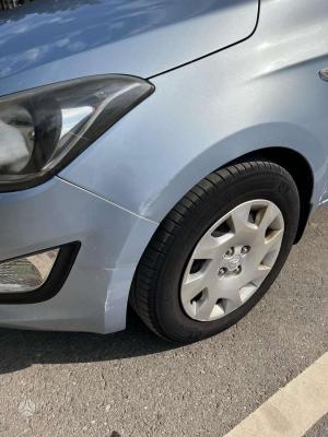 Blue Hyundai i20 2012 in Kaunas, with an engine capacity of 1.25 L and mileage of 278 thousand km for 1999 €, photo 7 on AUTOMOTO.COM.LV