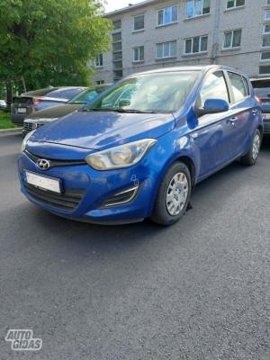 Blue Hyundai i20 2013 in Vilnius, with an engine capacity of 1.40 L and mileage of 123 thousand km for 3700 €, photo  on AUTOMOTO.COM.LV