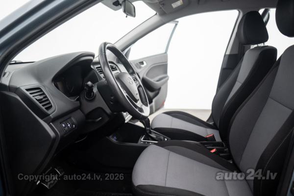 Blue Hyundai i20 2016 in Tallinn, with an engine capacity of 1.40 L and mileage of 105 thousand km for 9999 €, photo 8 on AUTOMOTO.COM.LV
