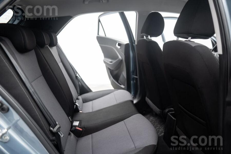 Zils Hyundai i20 2016 Tallina, ar dzinēja tilpumu 1.40 L un nobraukumu 105 tūkst. km par 9998 €, foto 12 vietnē AUTOMOTO.COM.LV